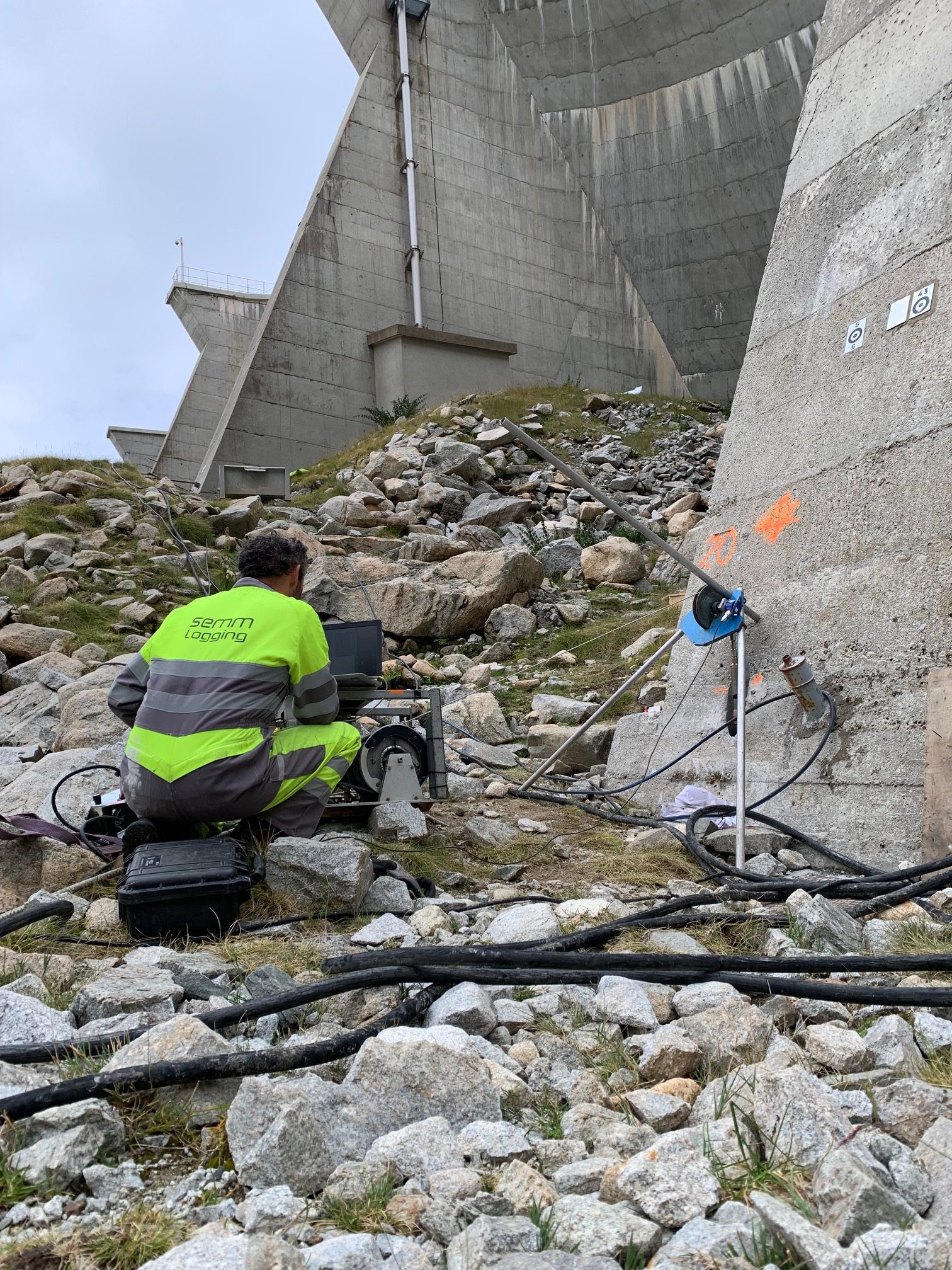Chantier Géotechnique - barrage de Migouelou - Semm logging