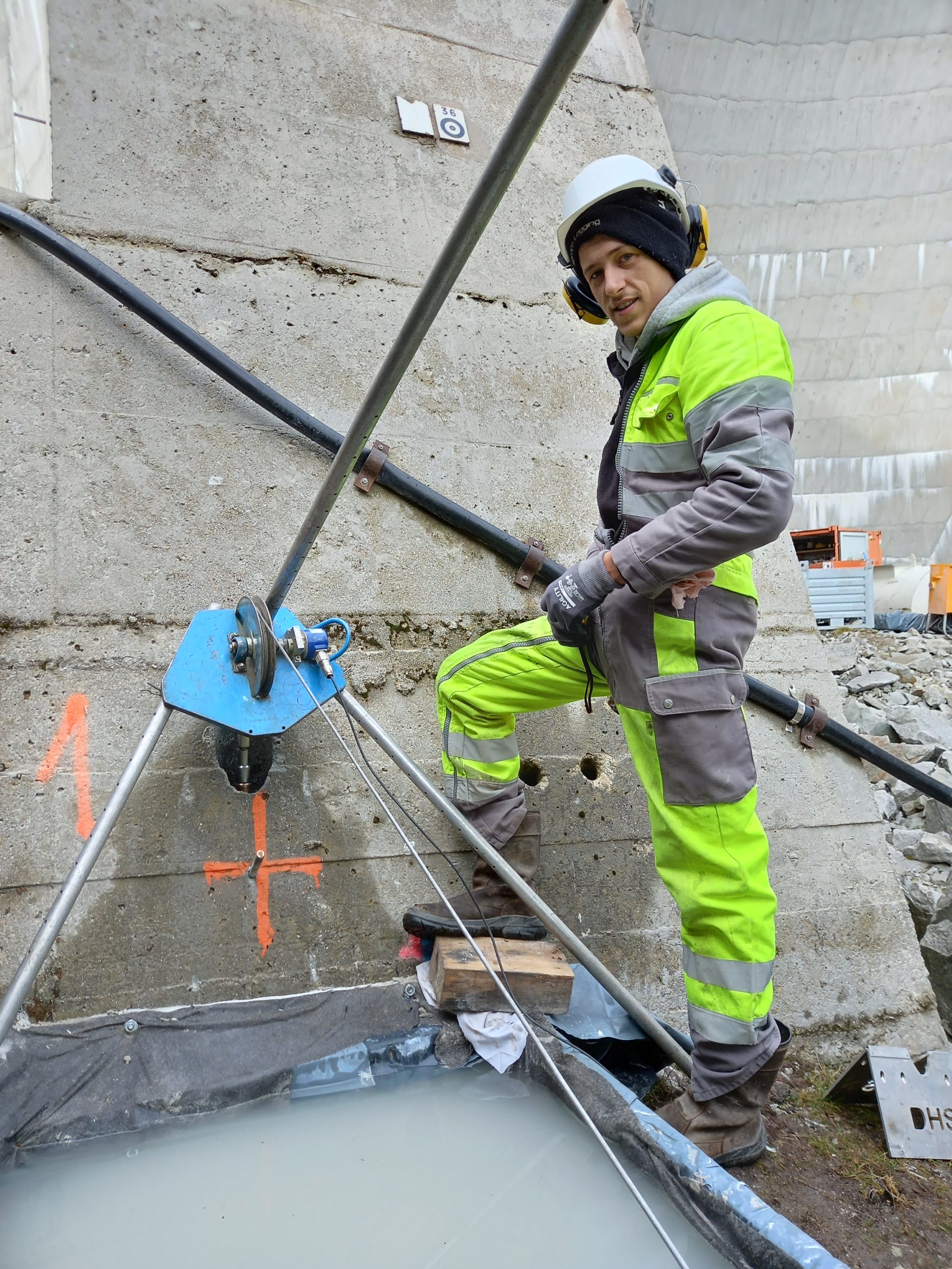 Chantier Géotechnique - barrage de Migouelou - Semm logging